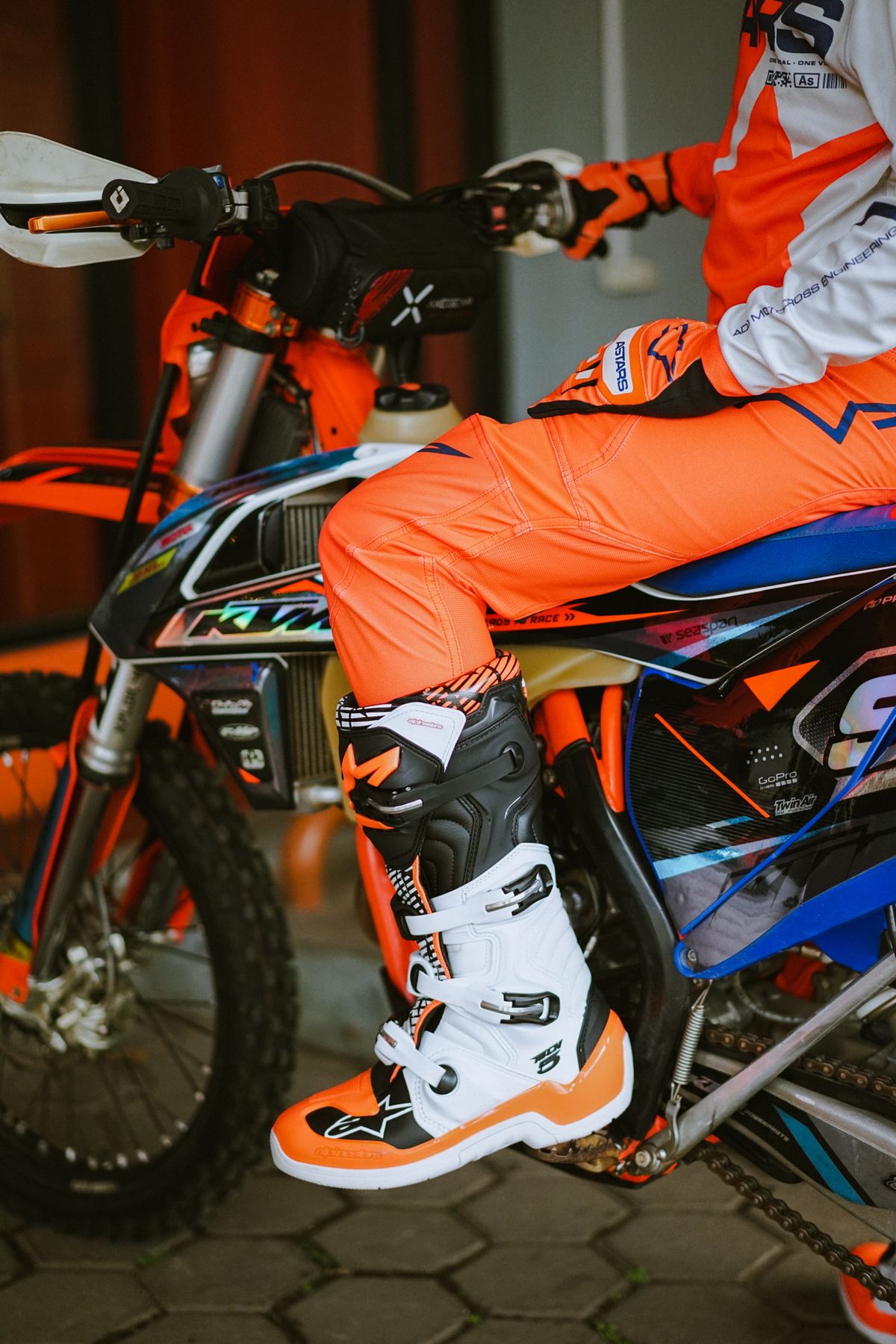 Nih Penampakan Alpinestars Tech 5, Rekomendasi Boot yang Cocok Dipakai ...