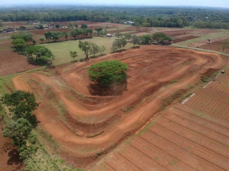 Mengenal Lebih Dekat Obstacle Motocross | VMX Indonesia