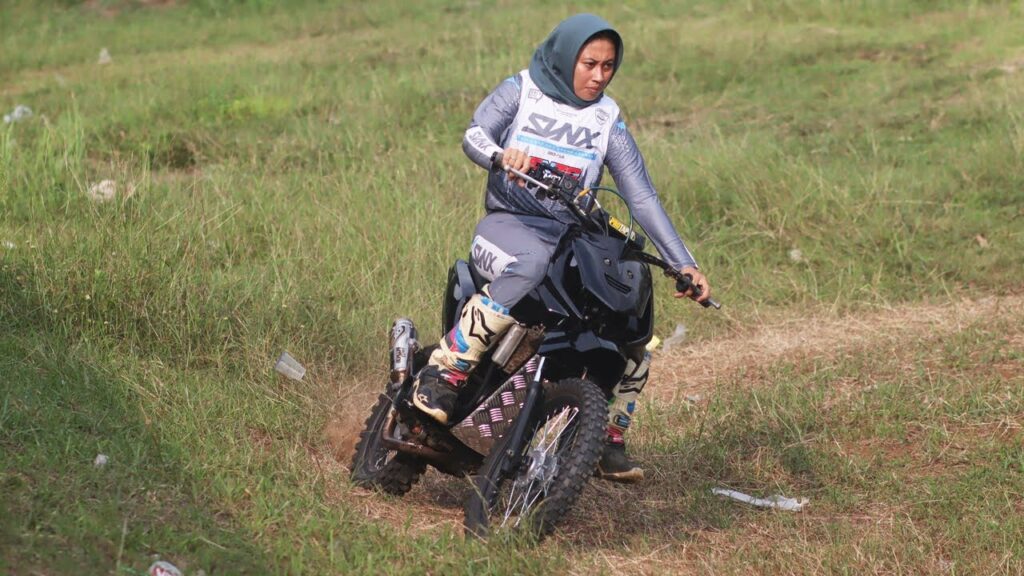 Lakukan 5 Cara Ini untuk Mengubah Motor Matic Menjadi Motor Grasstrack ...